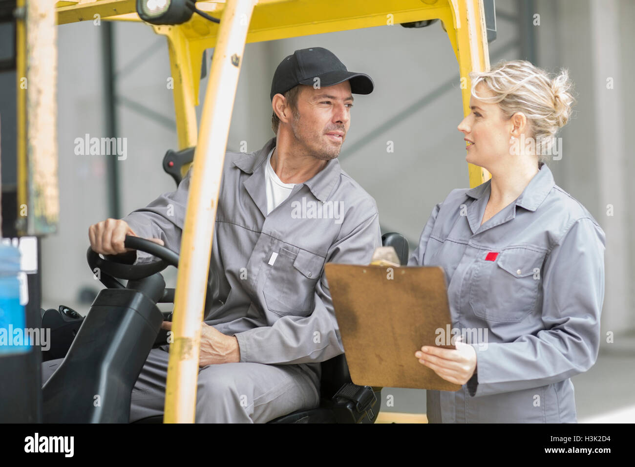 Forklift clipboard hi-res stock photography and images - Alamy