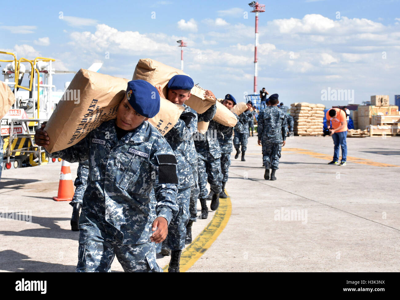 Bolivian Military Stock Photos & Bolivian Military Stock Images - Alamy