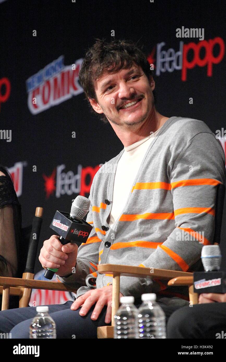 New York, USA. 8th October, 2016. Pedro Pascal at 'The Great Wall ...