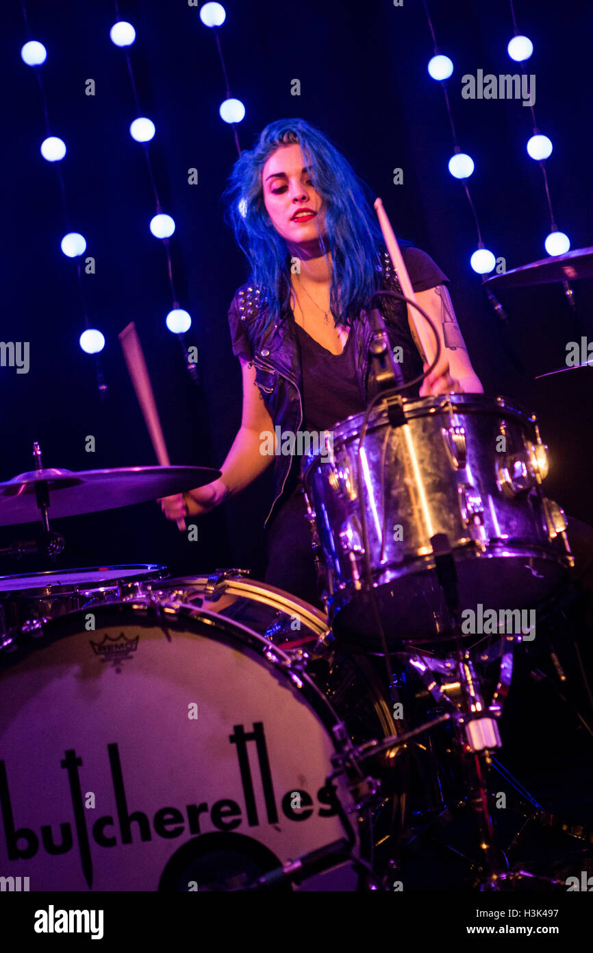 Teri gender bender le butcherettes hi-res stock photography and images ...