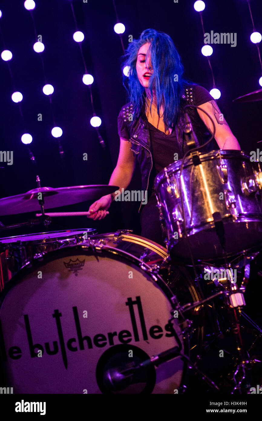 Le butcherettes band hi-res stock photography and images - Alamy