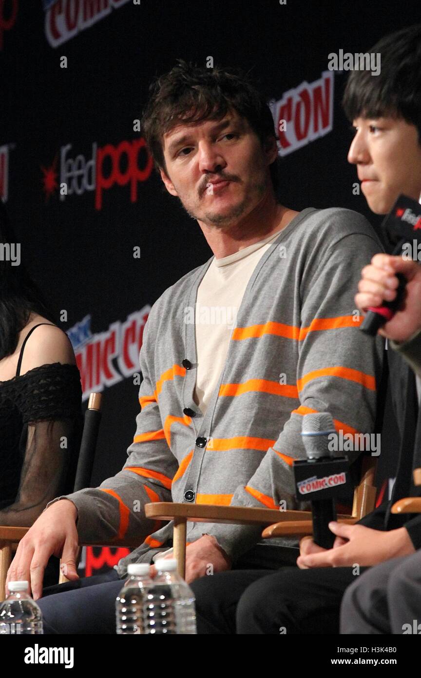 New York, USA. 8th October, 2016. Pedro Pascal at 'The Great Wall ...