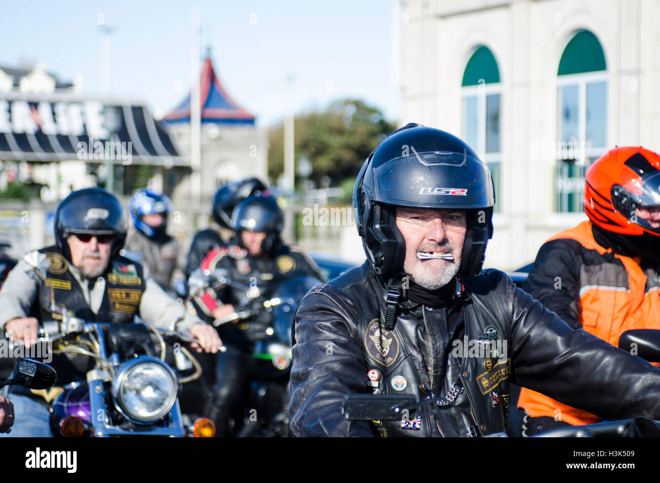 Brighton, UK. 9th Oct, 2016. Thousands of friendly bikers, mostly with ...