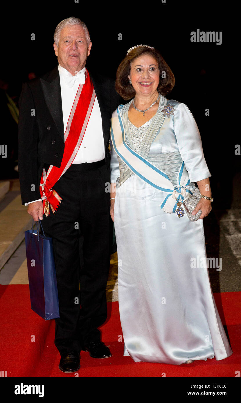 Prince princess albania hi-res stock photography and images - Alamy