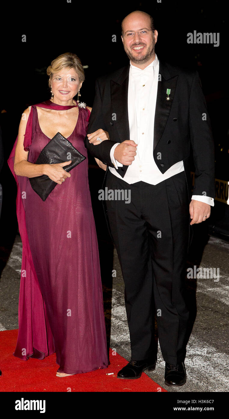 Crown prince leka ii of albania hi-res stock photography and images - Alamy