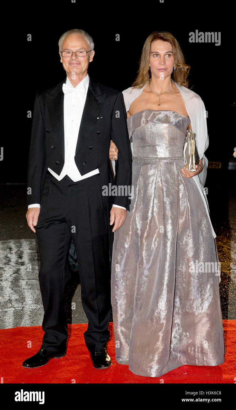 Prince princess albania hi-res stock photography and images - Alamy