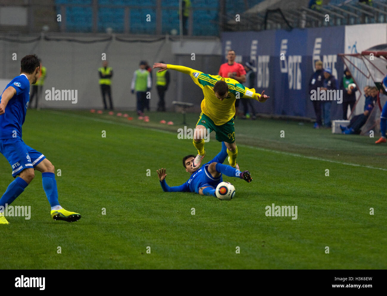 Moscow, Russia. 8th October, 2016. Football Cup of Russia: FC Dynamo ...