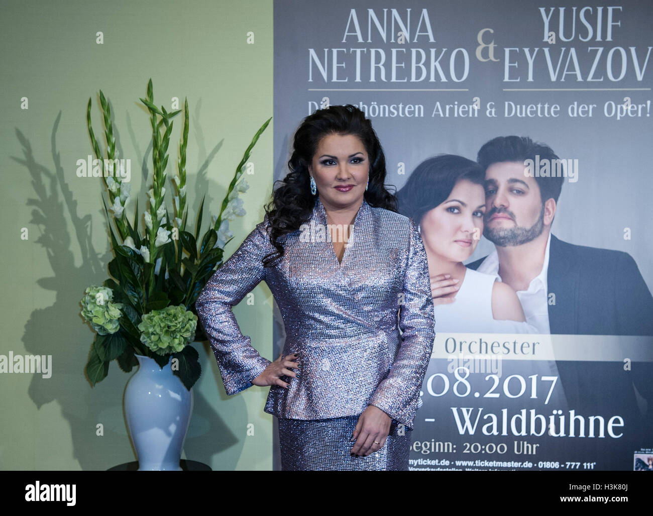 Dpa russian singer anna netrebko hi-res stock photography and images ...