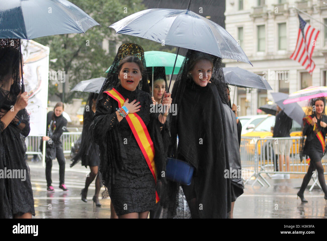 New York City Hispanic Parade 2016 Stock Photo - Alamy