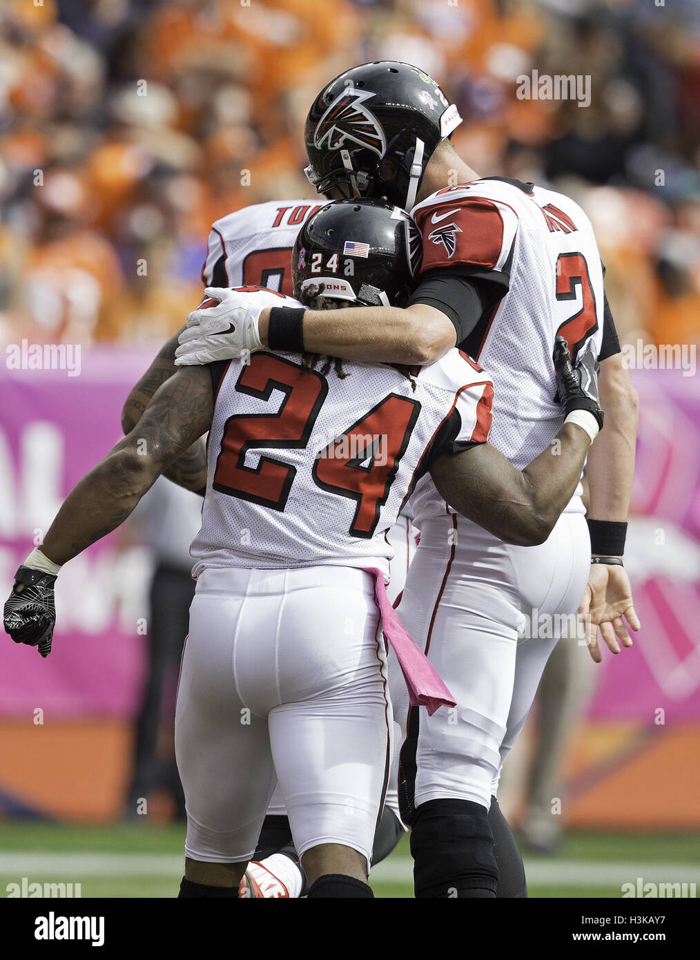 Denver, Colorado, USA. 9th Oct, 2016. Falcons RB DEVONTA FREEMAN ...