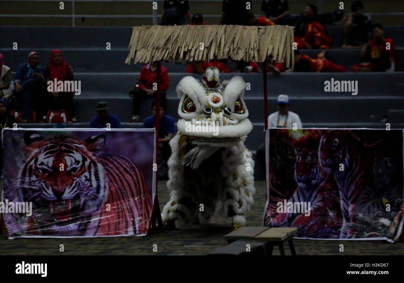 Jakarta, Jakarta, Indonesia. 10th Oct, 2016. Lion dance TAFISA World ...