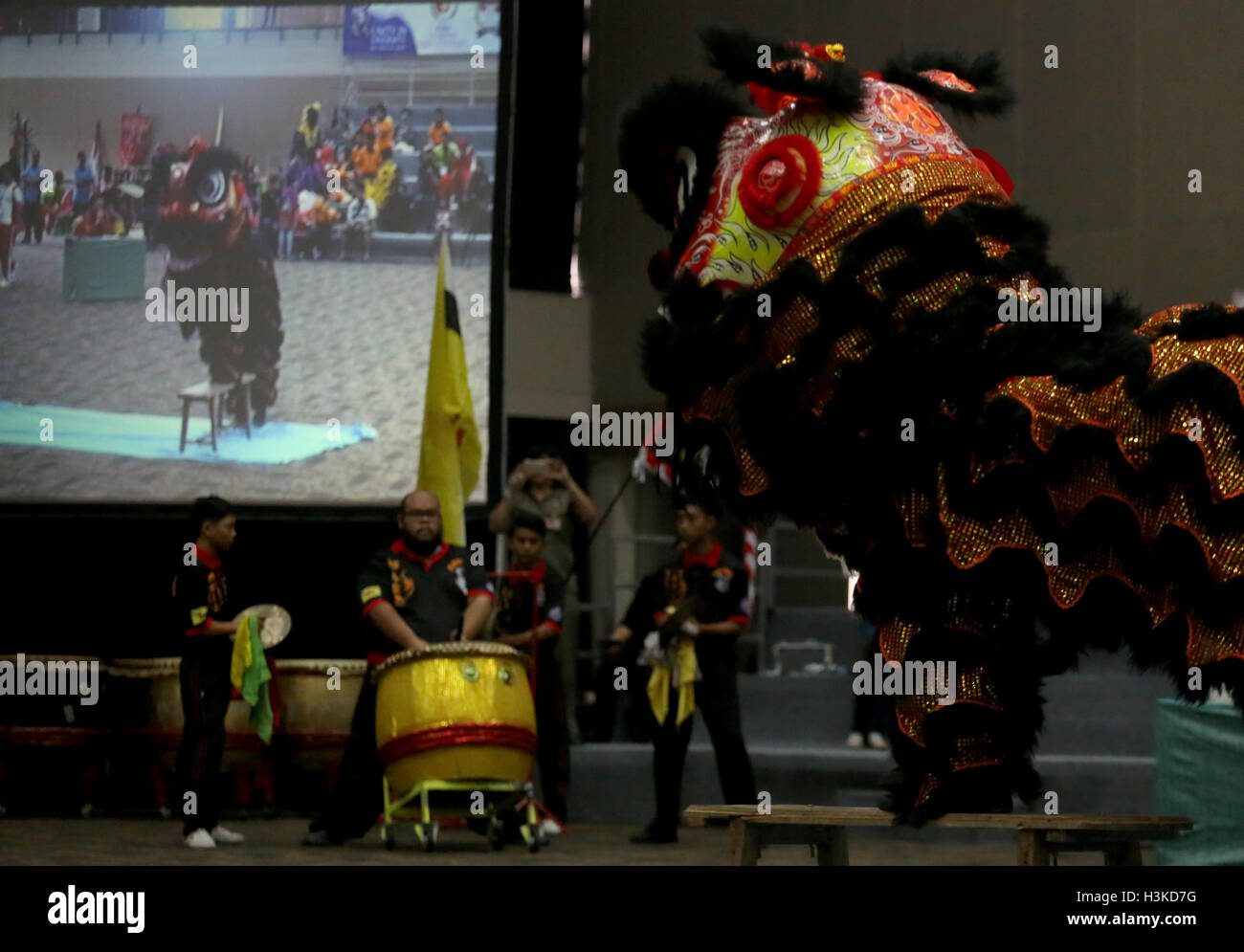 Competiition hi-res stock photography and images - Alamy