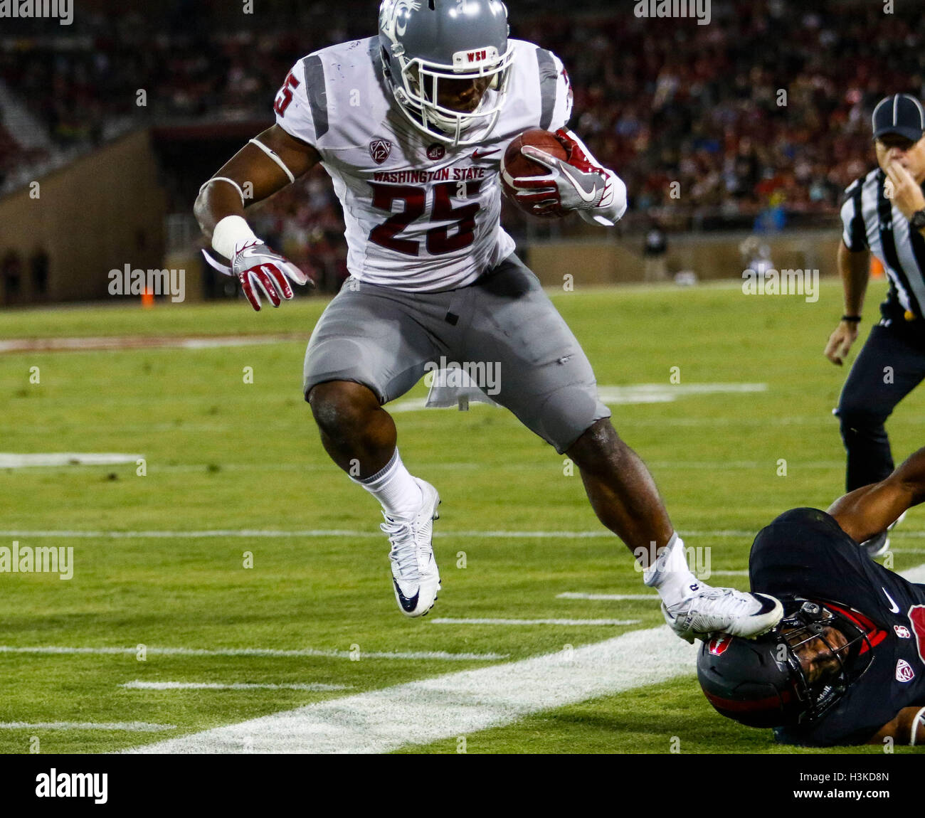 Washington football helmet hi-res stock photography and images - Alamy