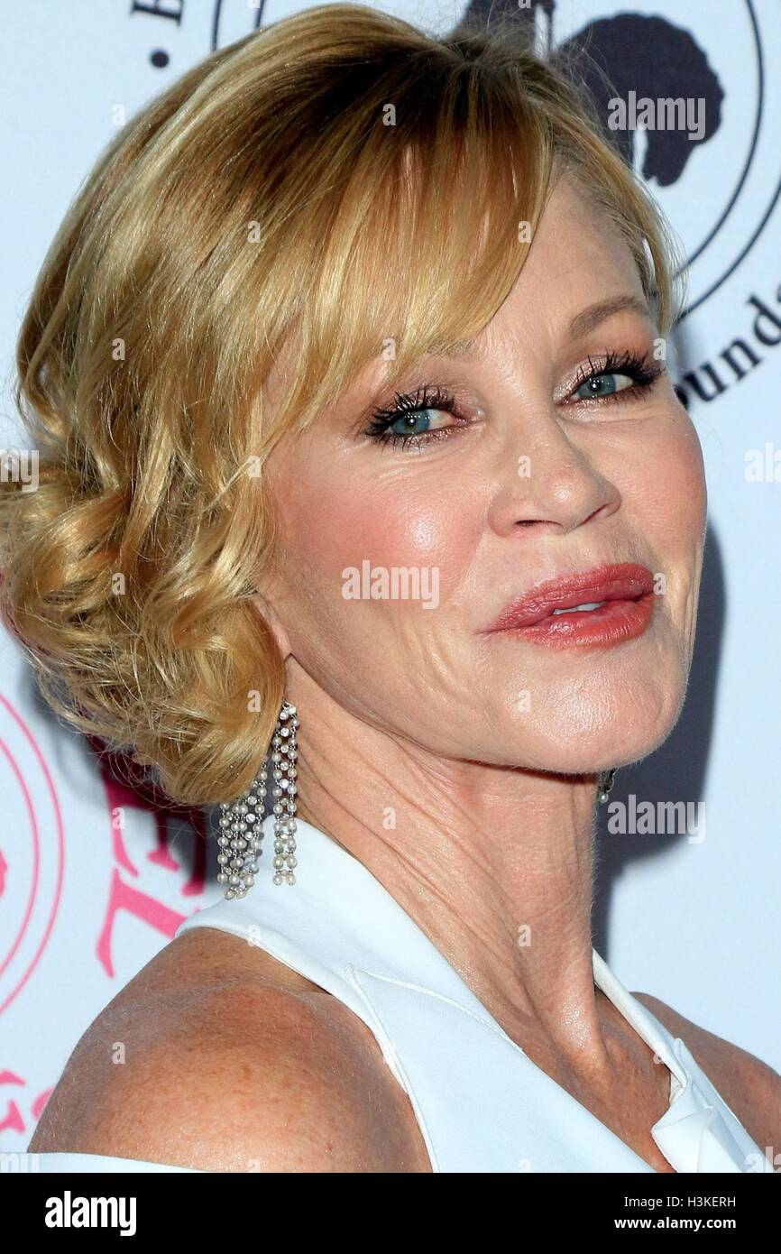 Beverly Hills, CA. 8th Oct, 2016. Melanie Griffith, note tattoo of ...