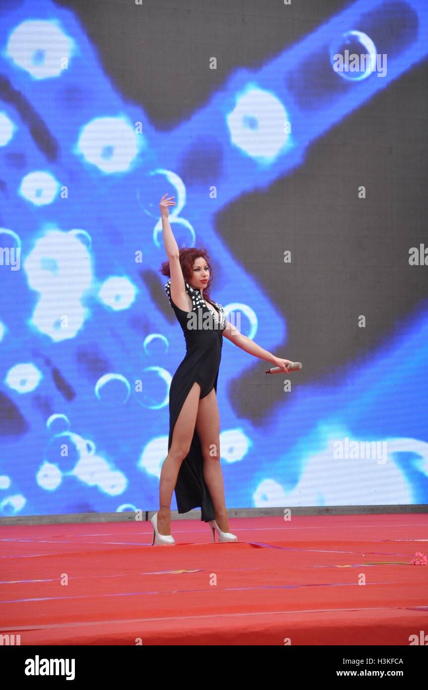 Zhumadian, Zhumadian, China. 9th Oct, 2016. Zhumadian, CHINA-October 9 ...