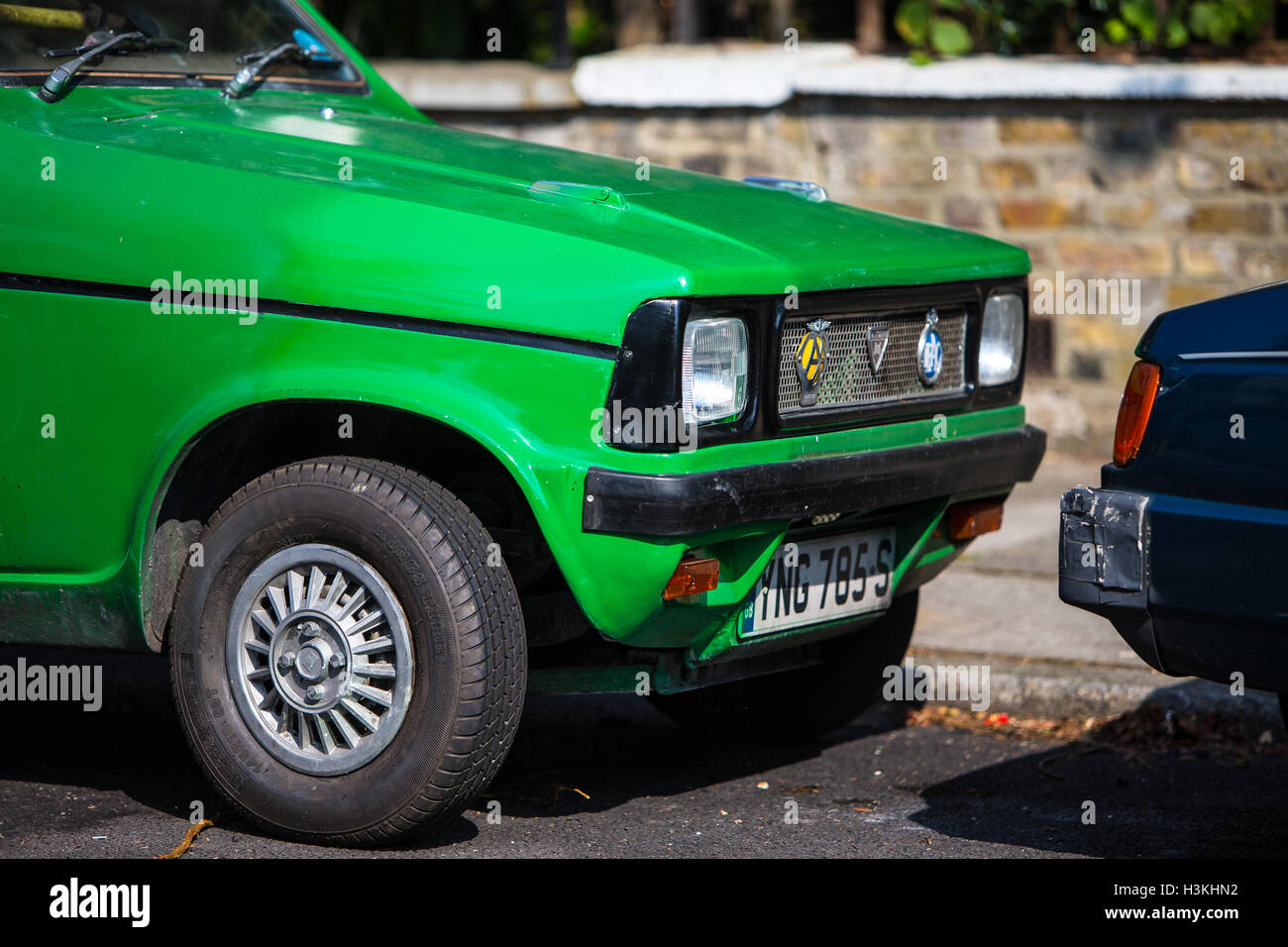 Reliant Robin and Kitten on the streets of London Stock Photo - Alamy