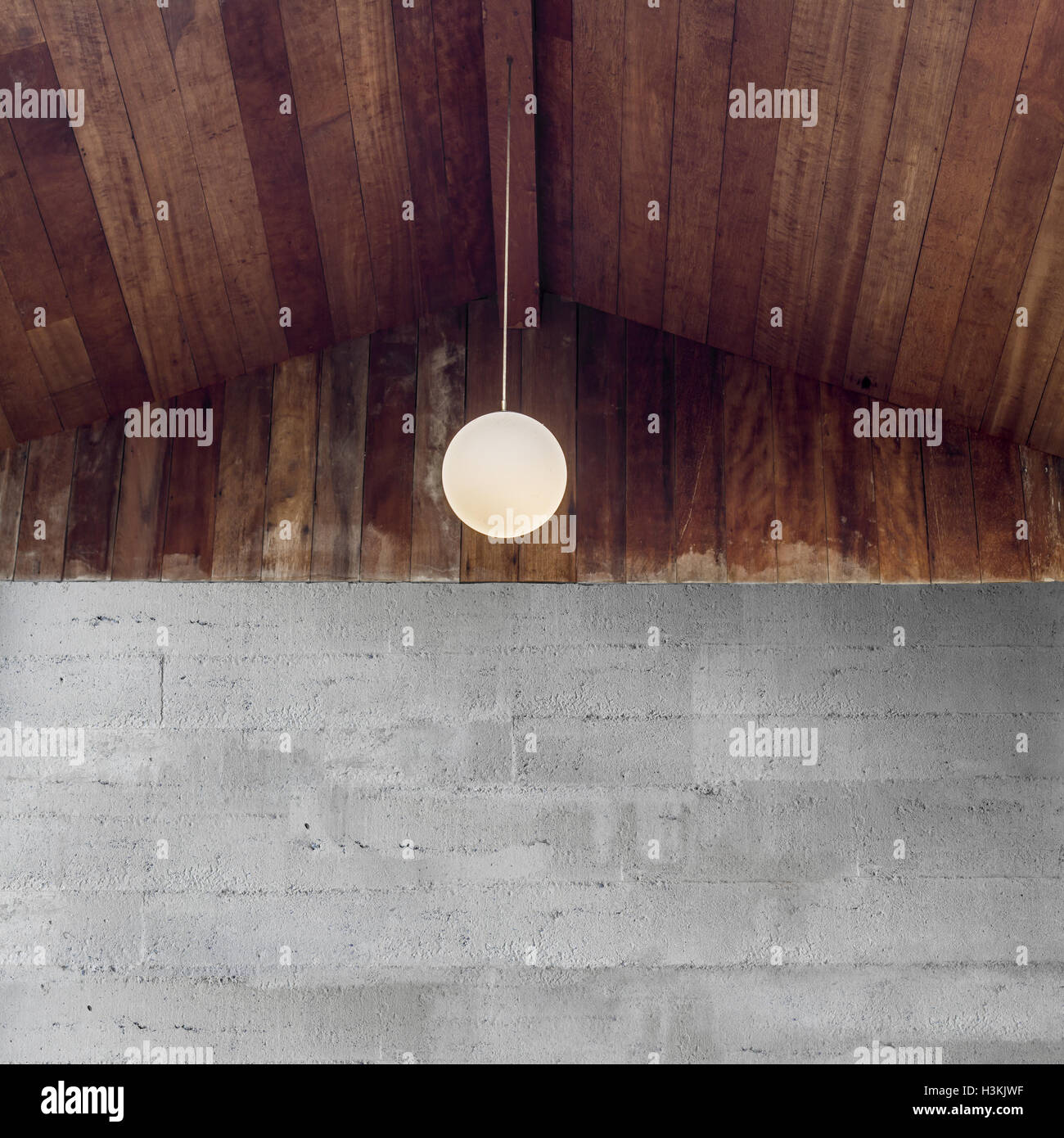 Gable roof hi-res stock photography and images - Alamy