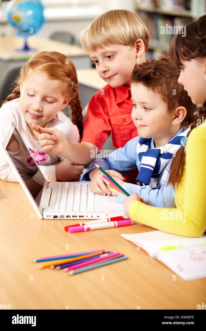Inquisitive children hi-res stock photography and images - Alamy