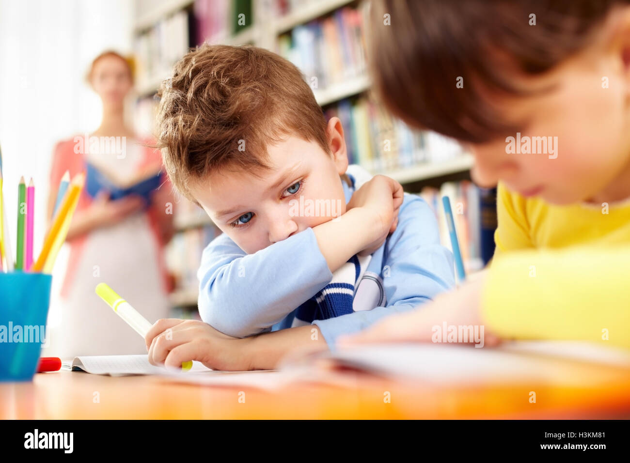 Primary classroom confused hi-res stock photography and images - Alamy
