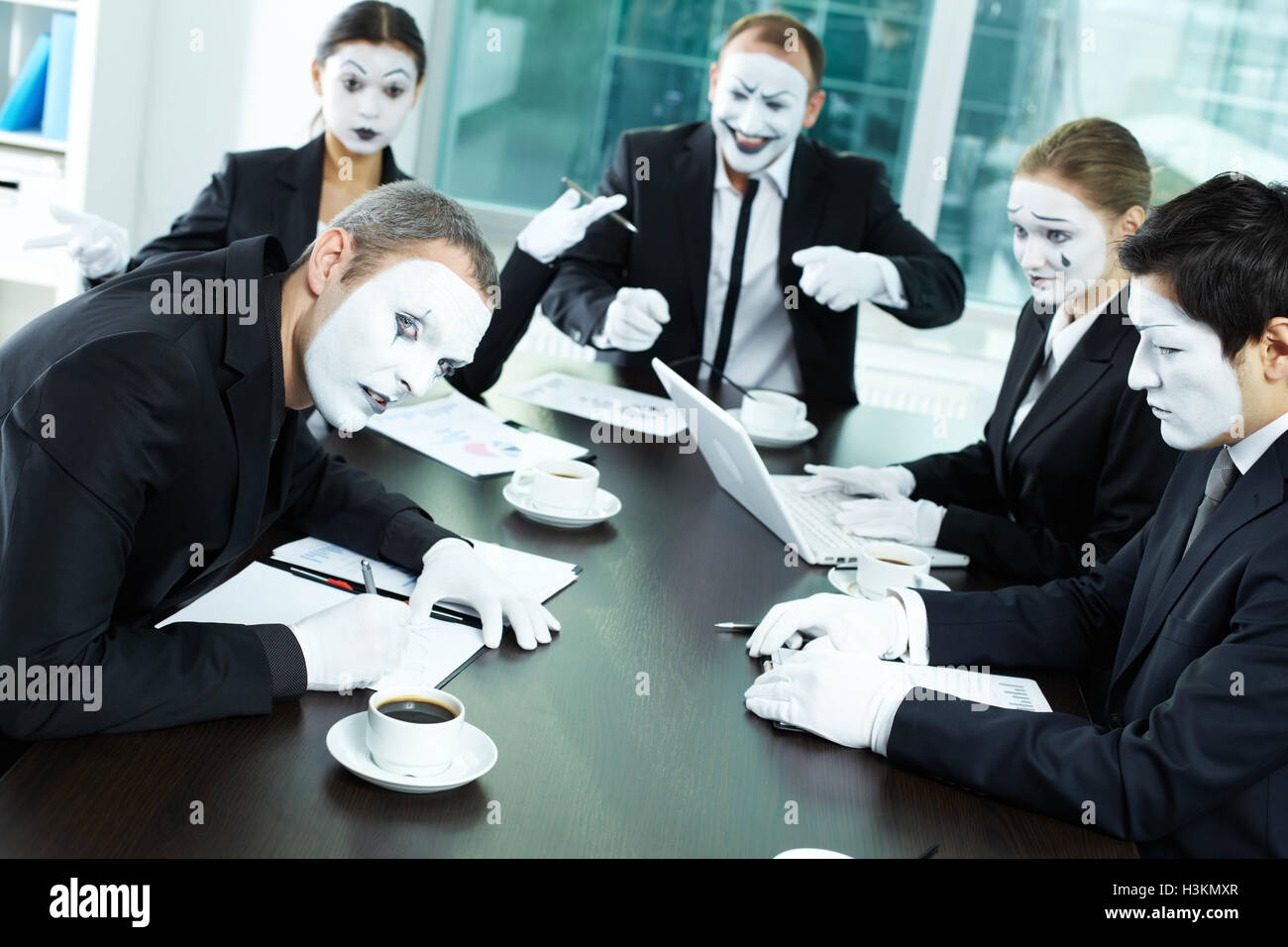 Buisness people meeting hi-res stock photography and images - Alamy