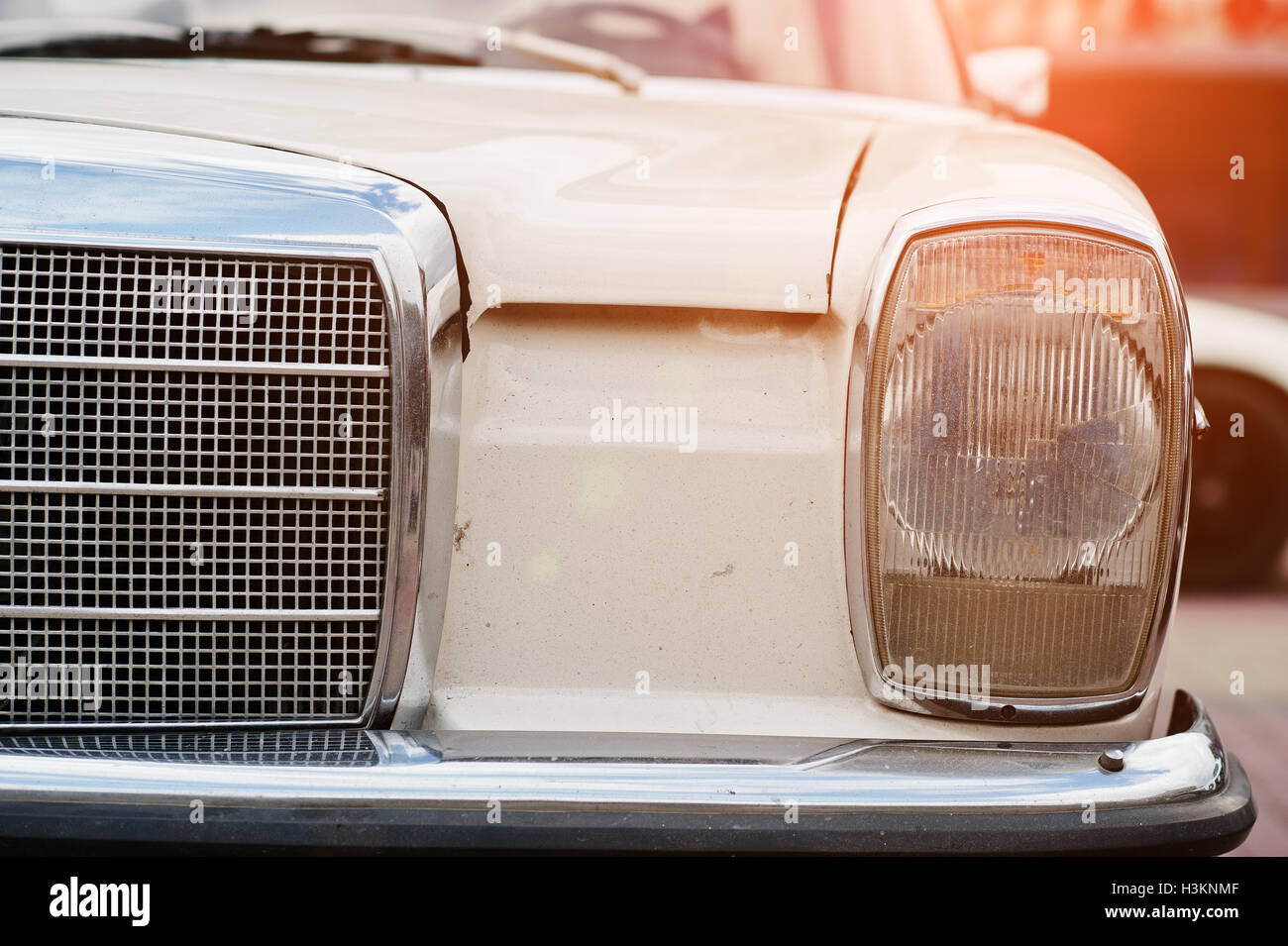 Retro car headlight. Front of old vintage car Stock Photo - Alamy