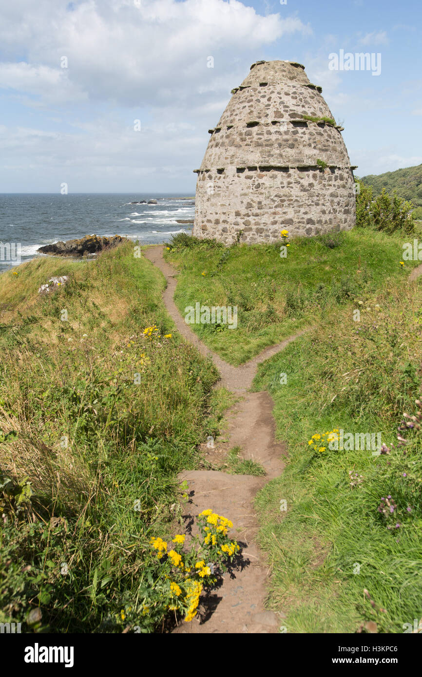 Ayrshire Coast, Scotland. Picturesque view of Dunure Castle doocot in ...