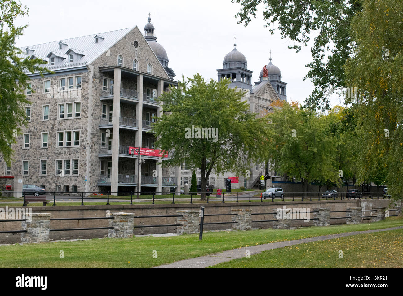 College ste anne hi-res stock photography and images - Alamy