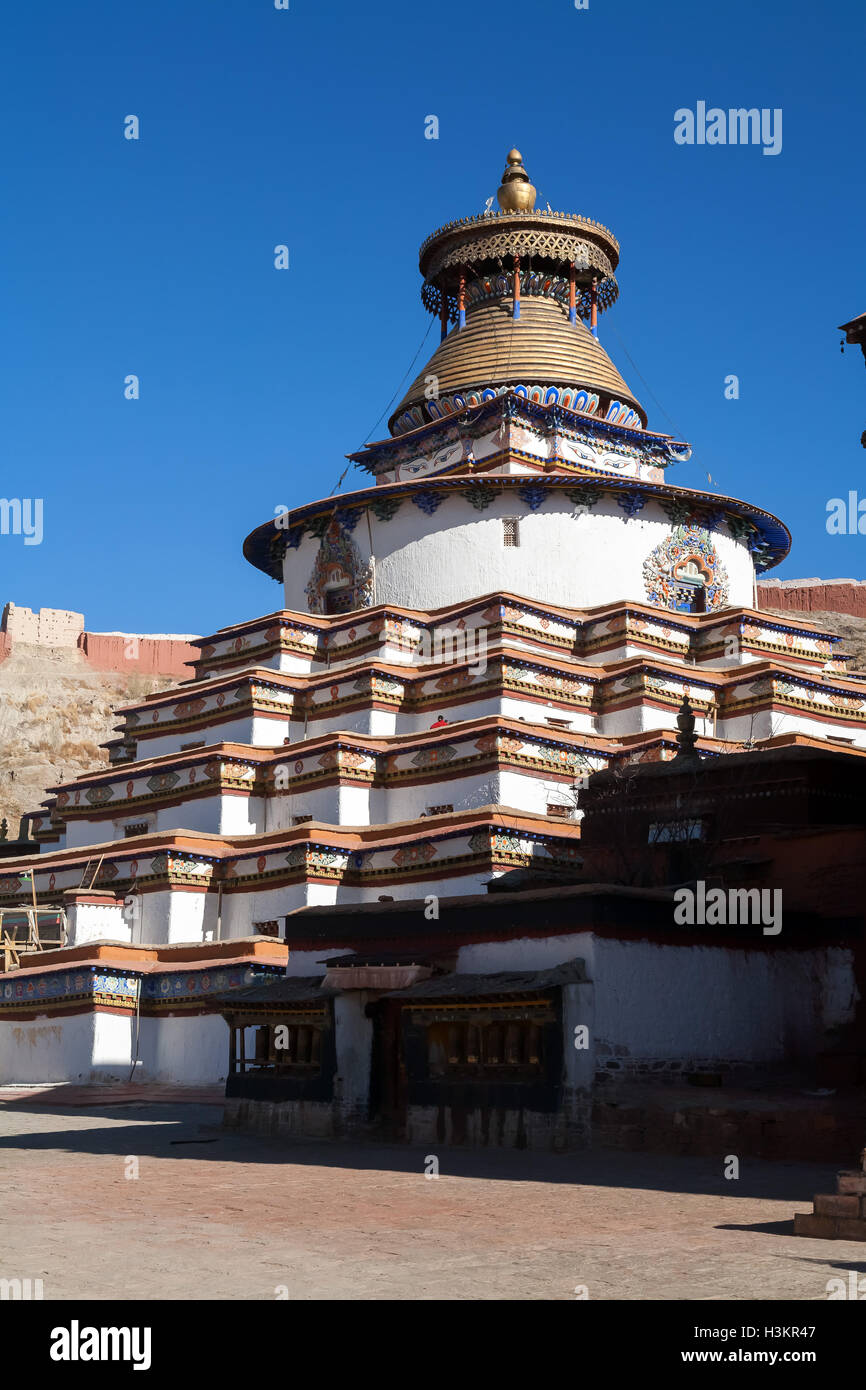 Famous Kumbum Stupa Stock Photo - Alamy