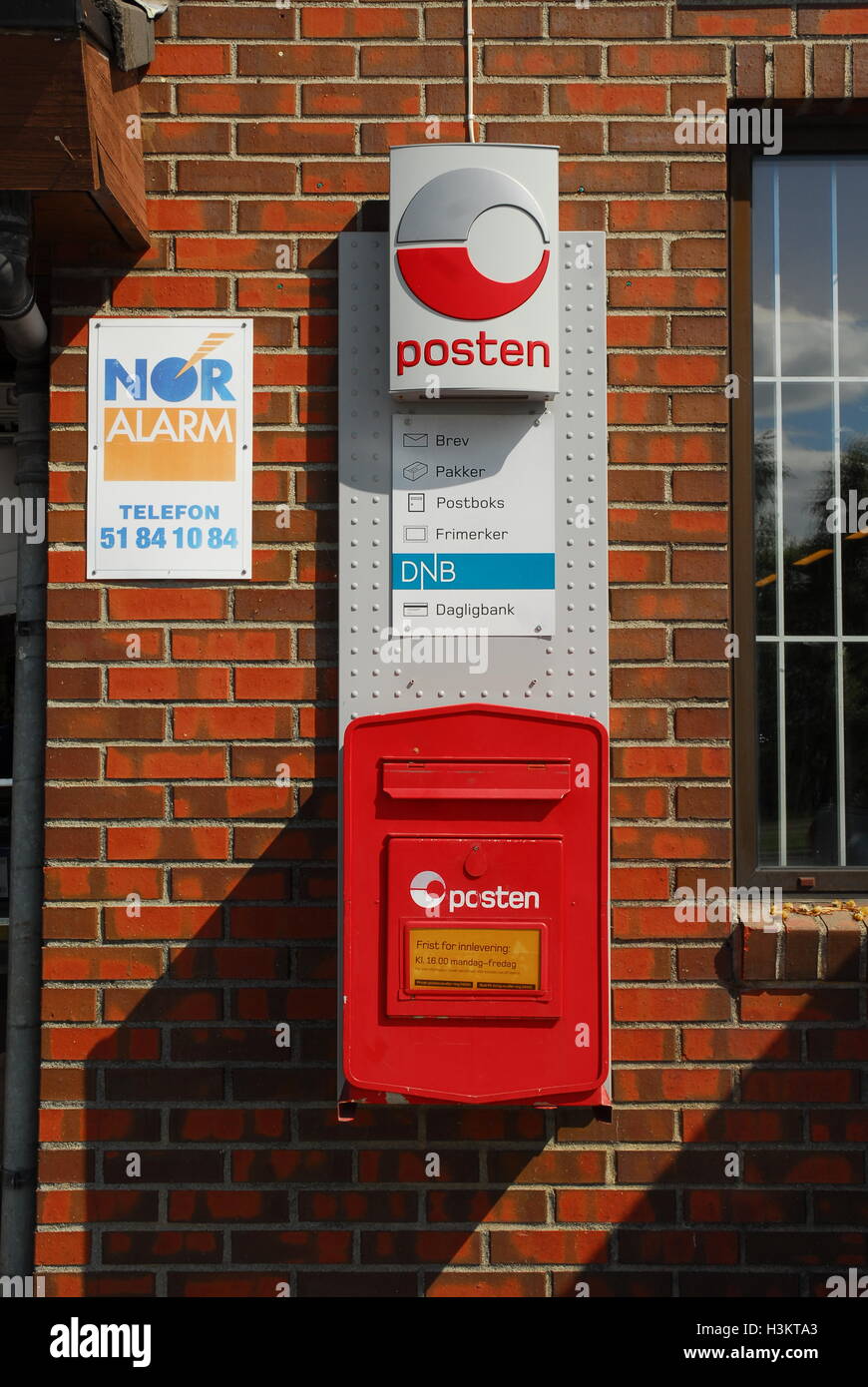 Norway, Norge, Tau, Post Box Stock Photo - Alamy