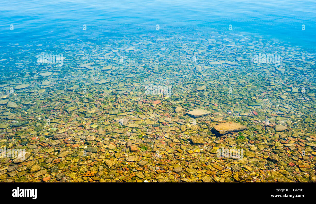 Underwater rocks hi-res stock photography and images - Alamy