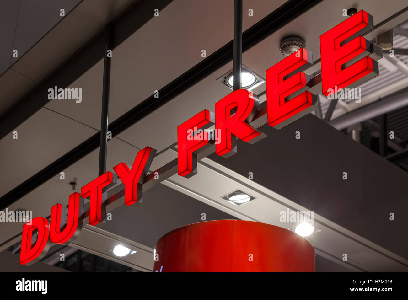 Duty free shop sign hi-res stock photography and images - Alamy
