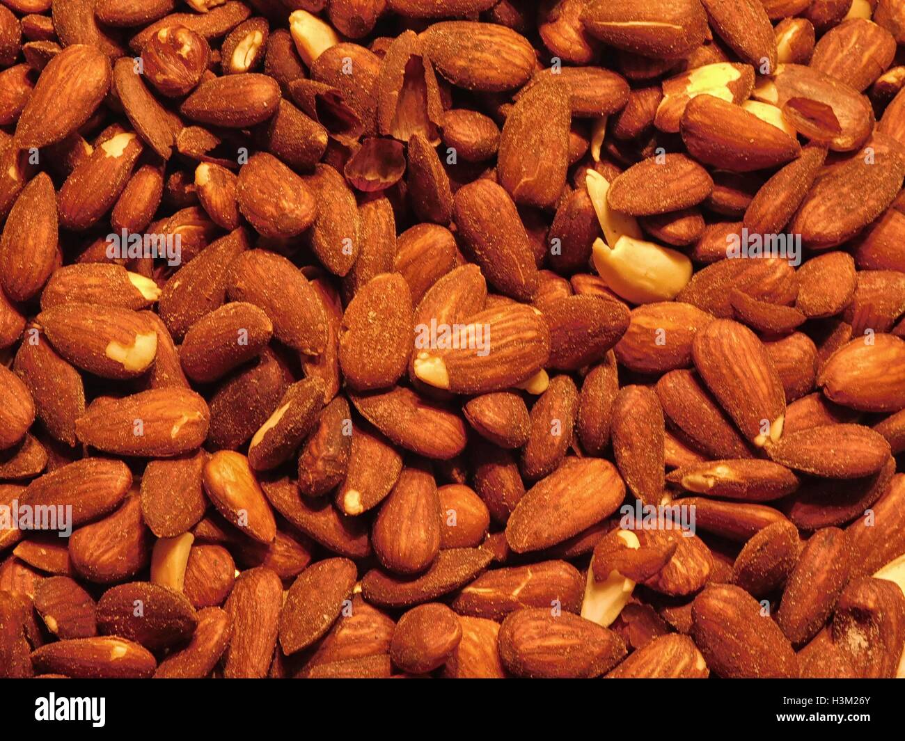 Texture of almonds Stock Photo - Alamy