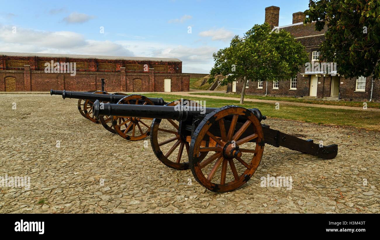 19th century cannon hi-res stock photography and images - Alamy