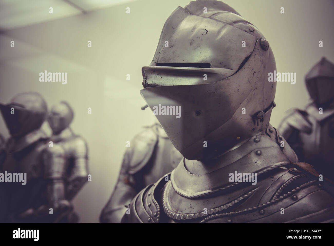 Suit of spanish armor hi-res stock photography and images - Alamy