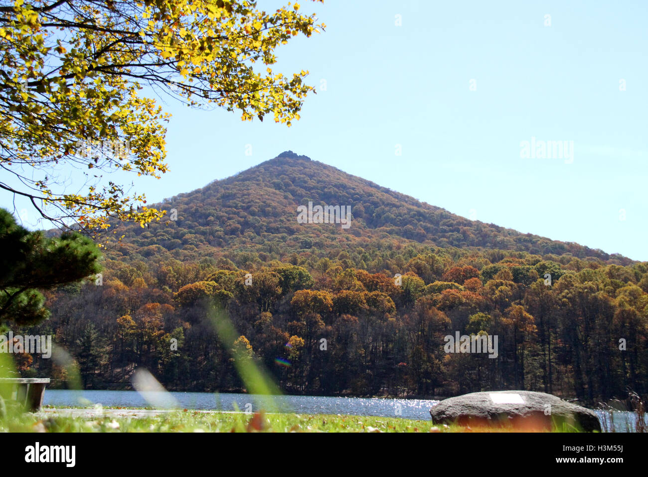 Virginia, USA. View of Abbott Lake and Sharp Top in autumn Stock Photo ...