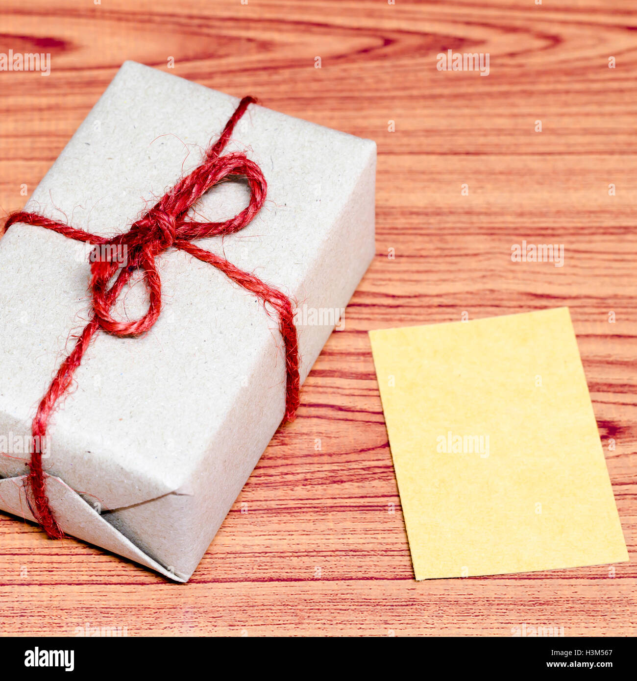 brown gift box and card Stock Photo - Alamy