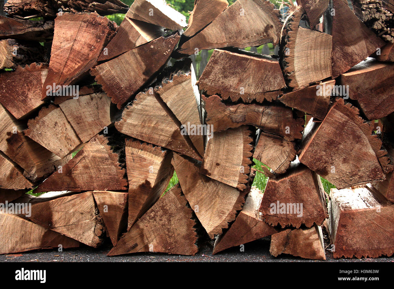 Pile of chopped wood ready for winter Stock Photo - Alamy