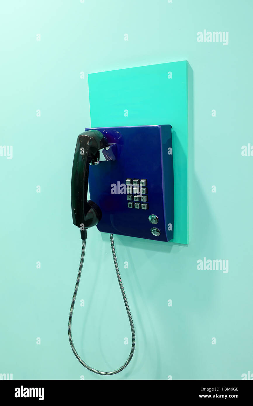 Blue retro phone hi-res stock photography and images - Alamy