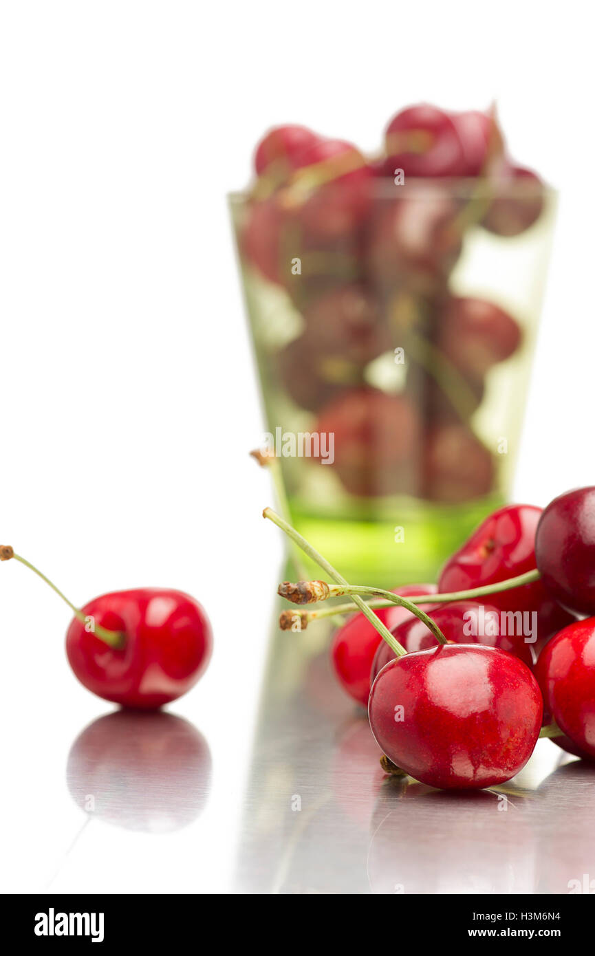 Shiny red cherries hi-res stock photography and images - Alamy