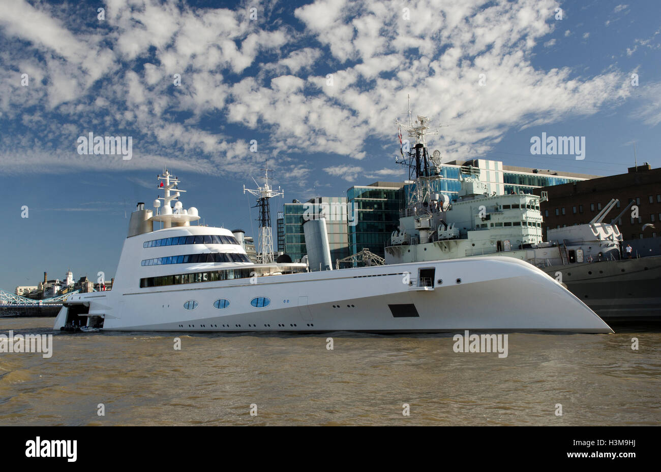 andrey melnichenko,motor yacht A Stock Photo - Alamy