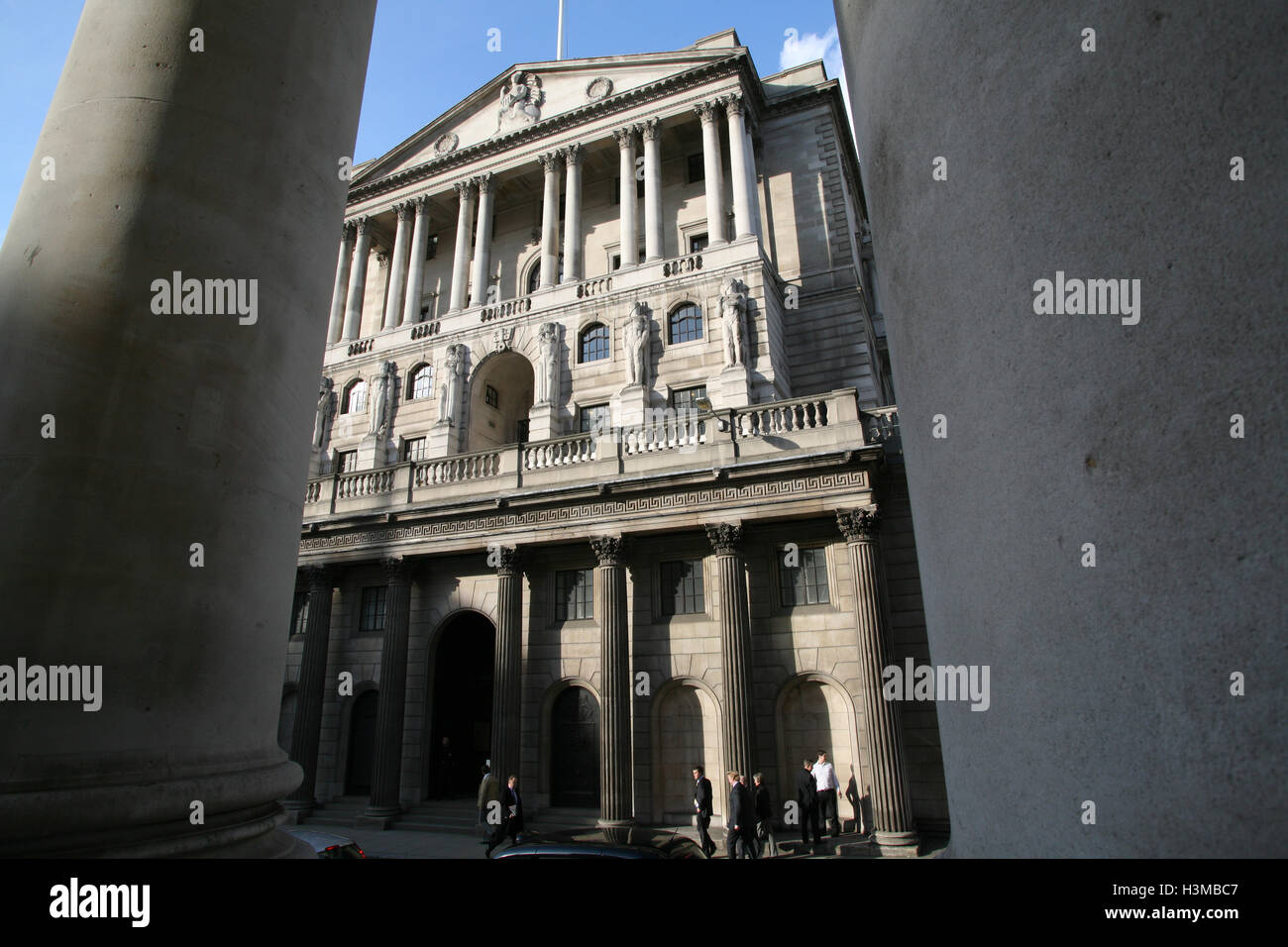 The Bank of England. Seen through the pillars of the Royal Exchange ...