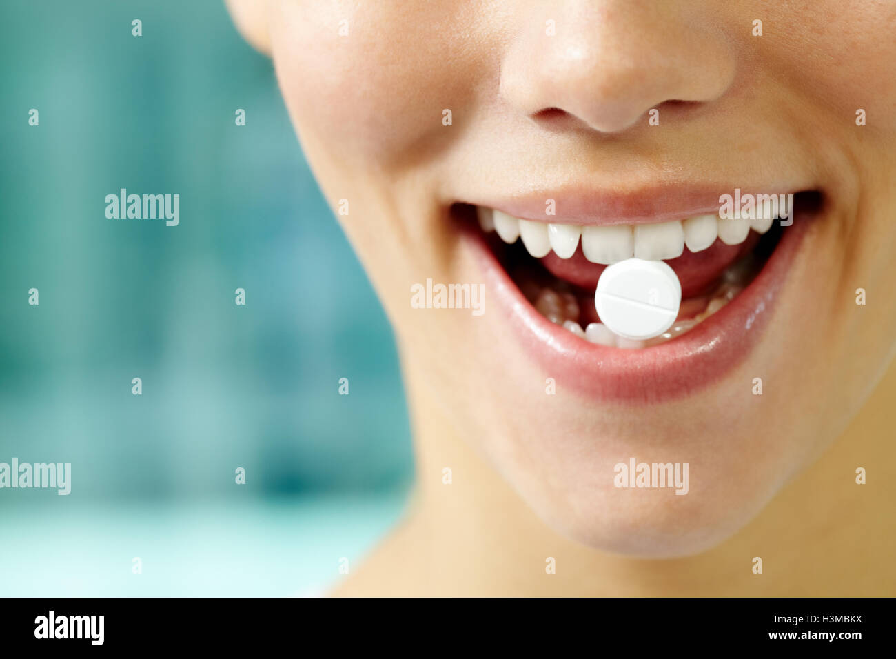 Pill smile hi-res stock photography and images - Alamy