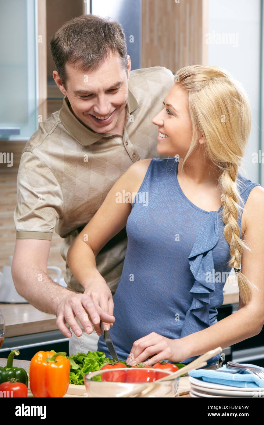 Making dinner woman hi-res stock photography and images - Alamy