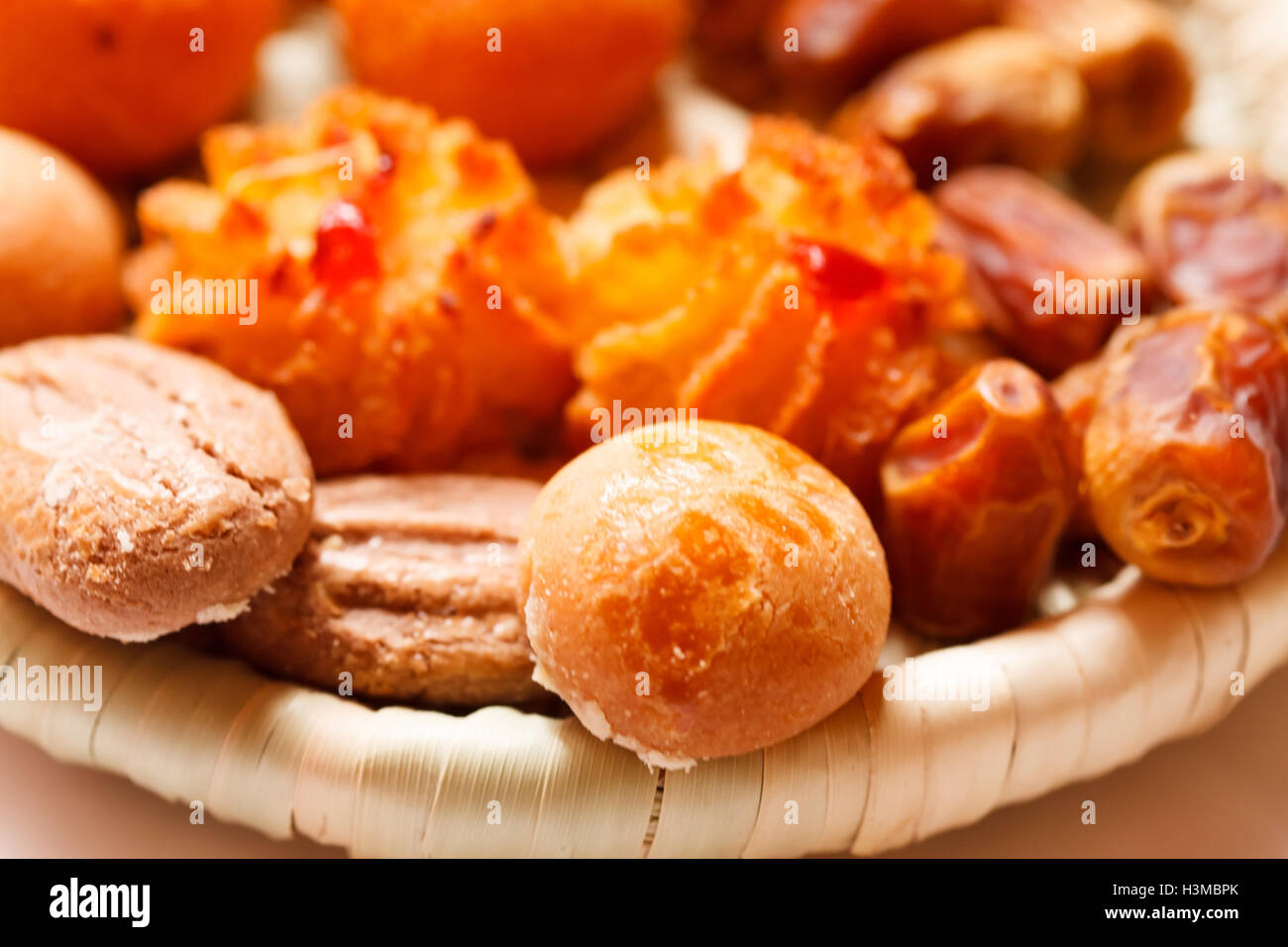Assorted arabic traditional cookies hi-res stock photography and images ...