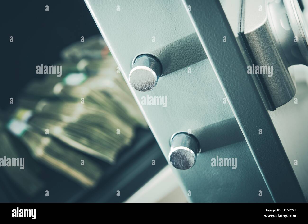 Money in cas hi-res stock photography and images - Alamy