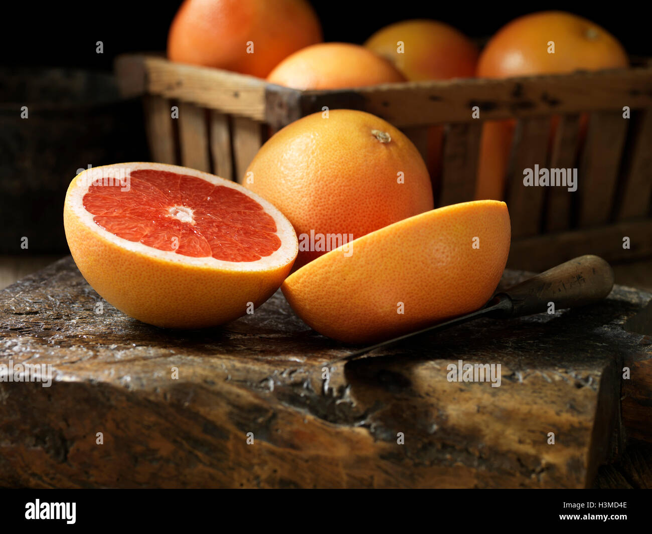 Red grapefruit fruit hi-res stock photography and images - Alamy