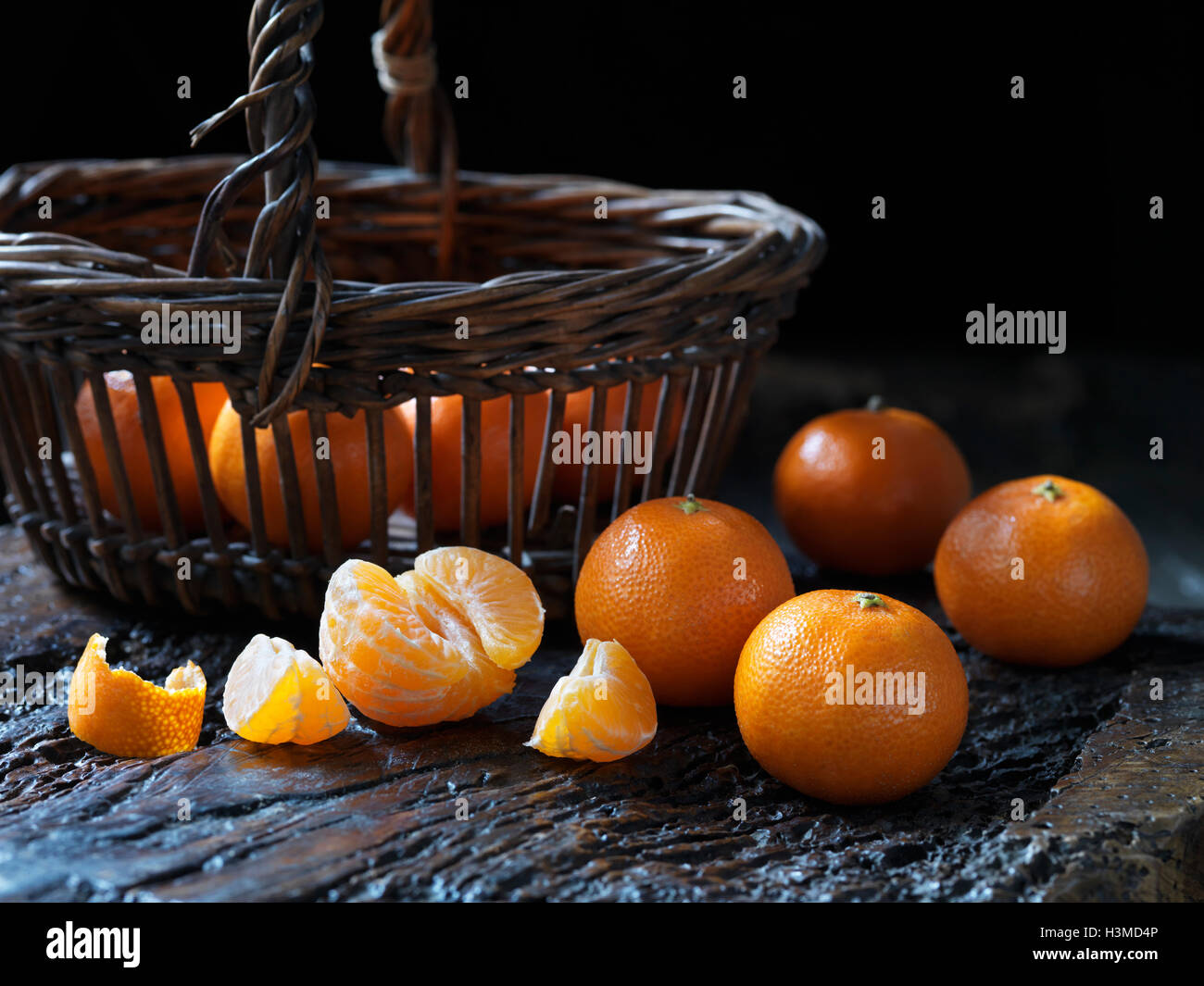 Tiny orange fruit hi-res stock photography and images - Alamy