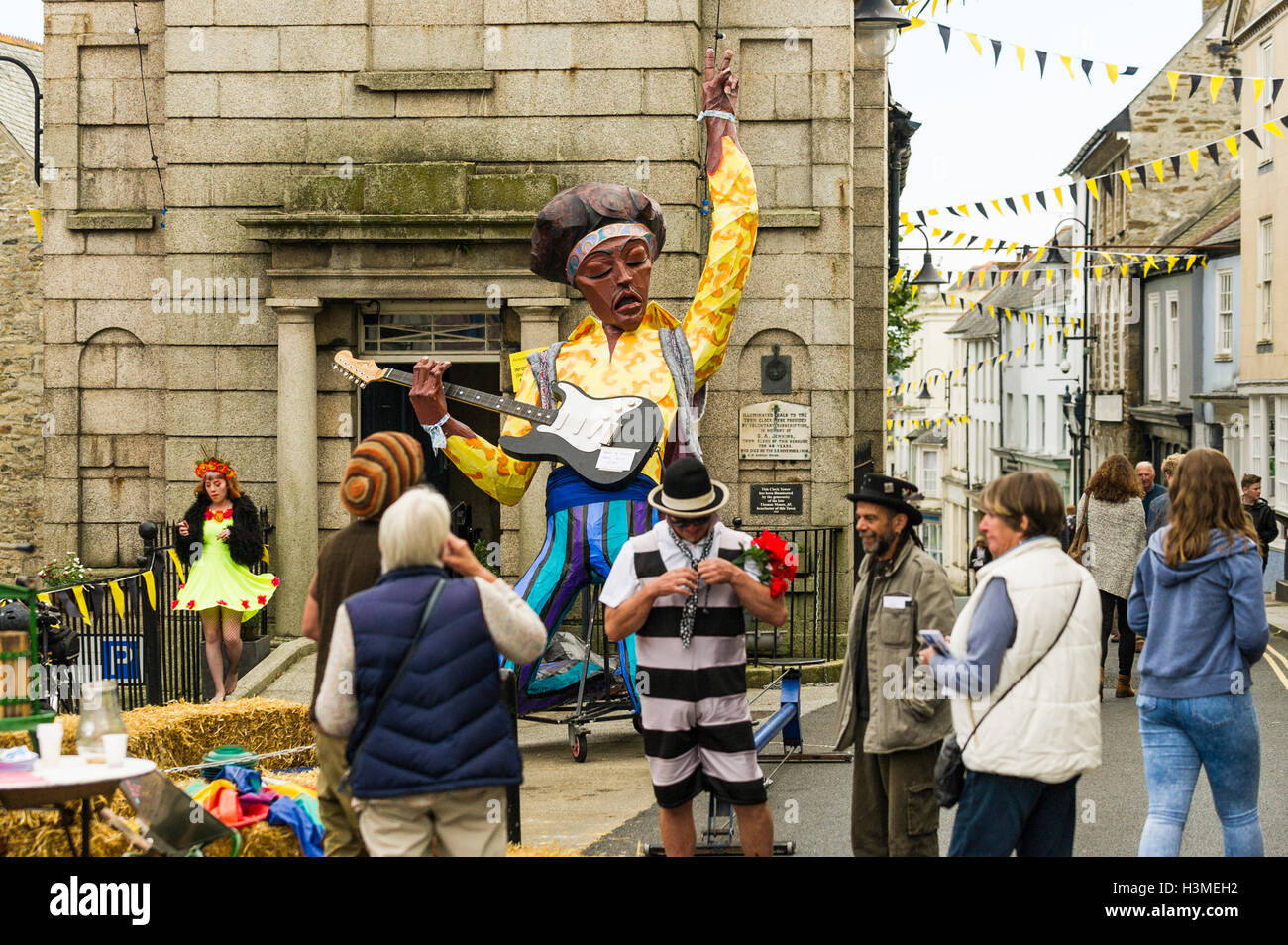 Penryn festival hi-res stock photography and images - Alamy
