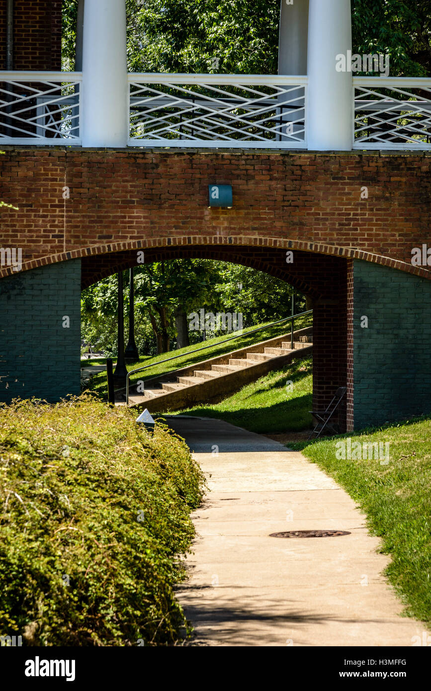 Pathway, Central Grounds, University of Virginia, Charlottesville ...