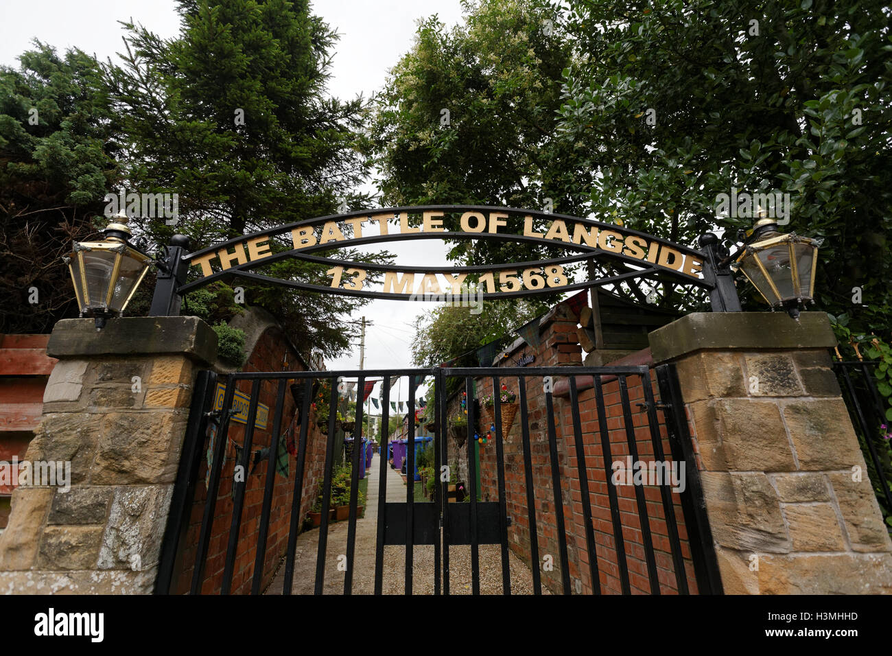 Battle of Langside commemorated on lane gates adjacent to the ...